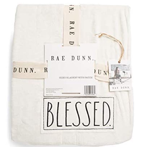 Rae Dunn | Bedding | Rae Dunn Queen Size White Blanket | Poshmark